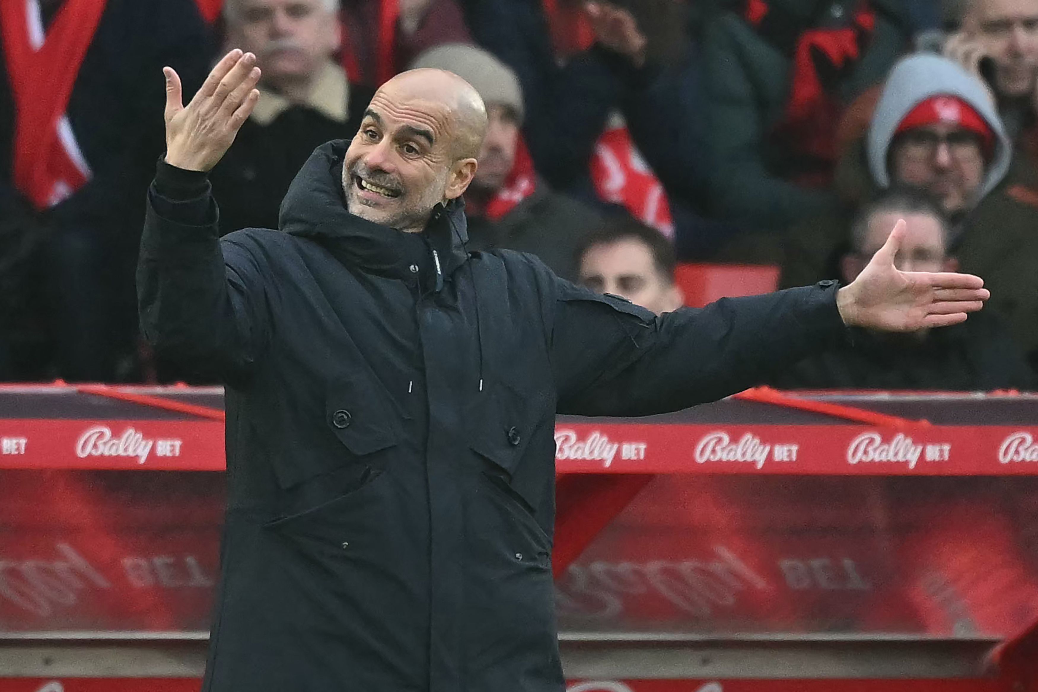 Guardiola s'en prend encore à un cameraman