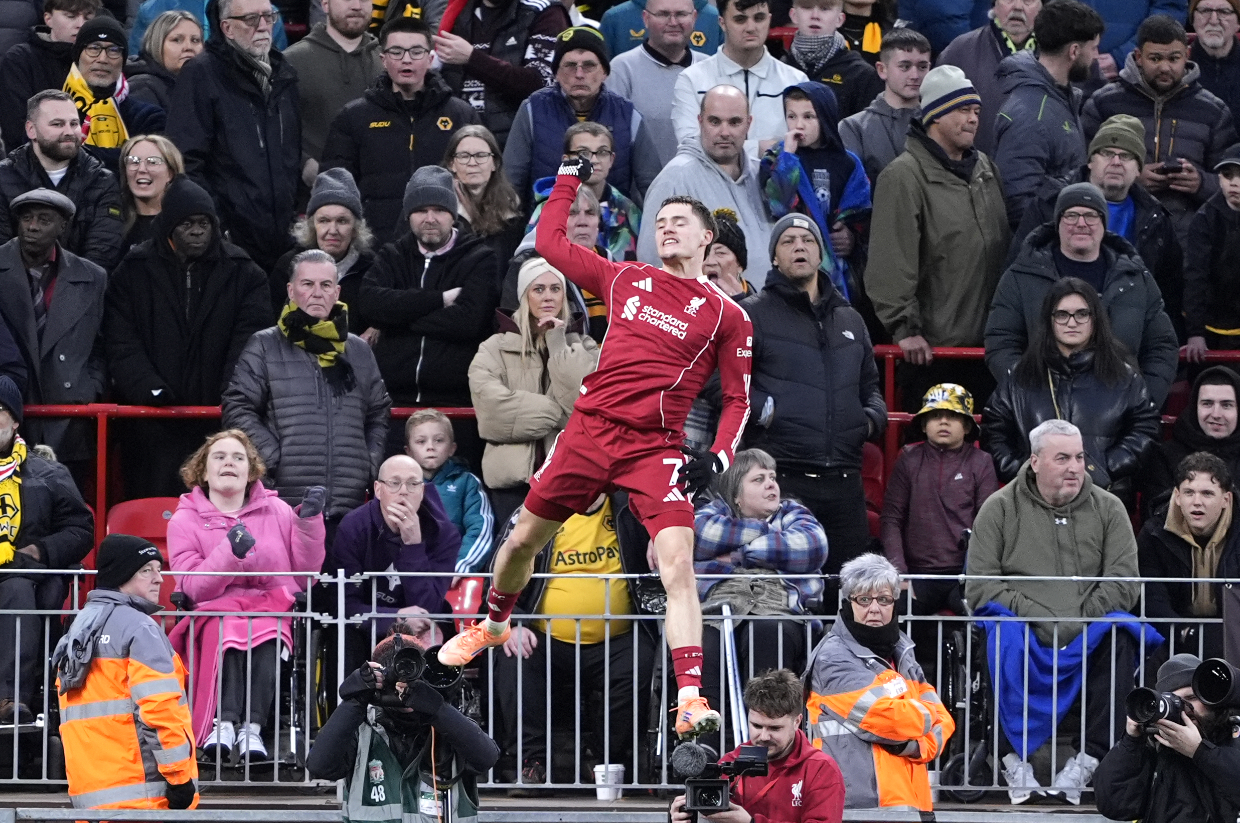 Wirtz dolblij met eerste goal voor Liverpool: 'Voel me elke wedstrijd ...