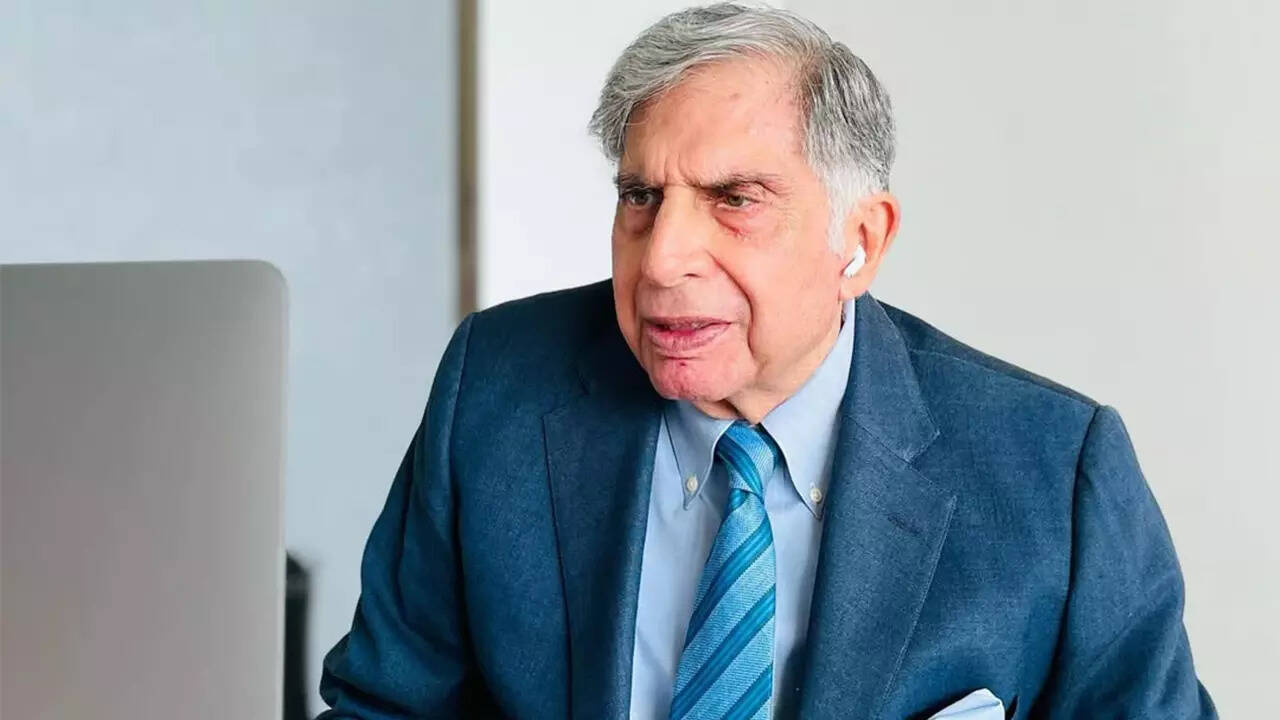 Ratan Tata's 88 birth anniversary: Politicians, industrialists pay ...