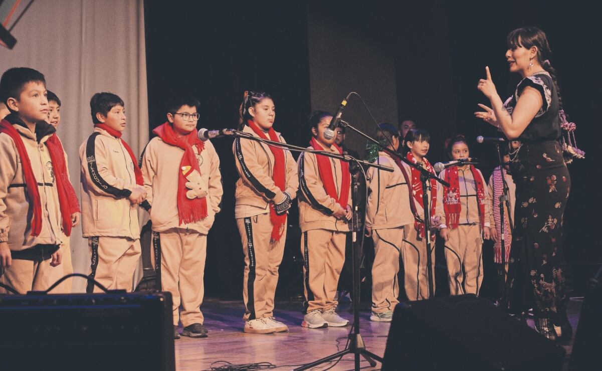 Música en las aulas; cantan, tocan y aprenden