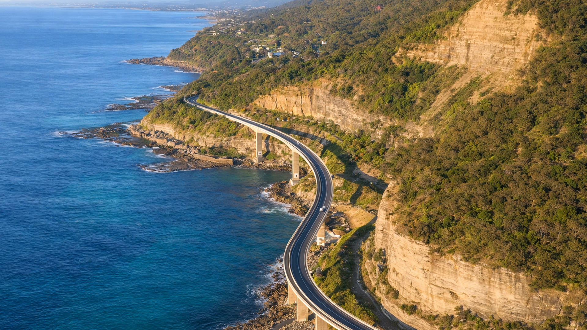 Oseriez-vous rouler sur cette route au bord de la falaise?