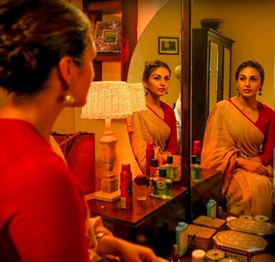 Huma Qureshi grabs eyeballs with her look in Toxic