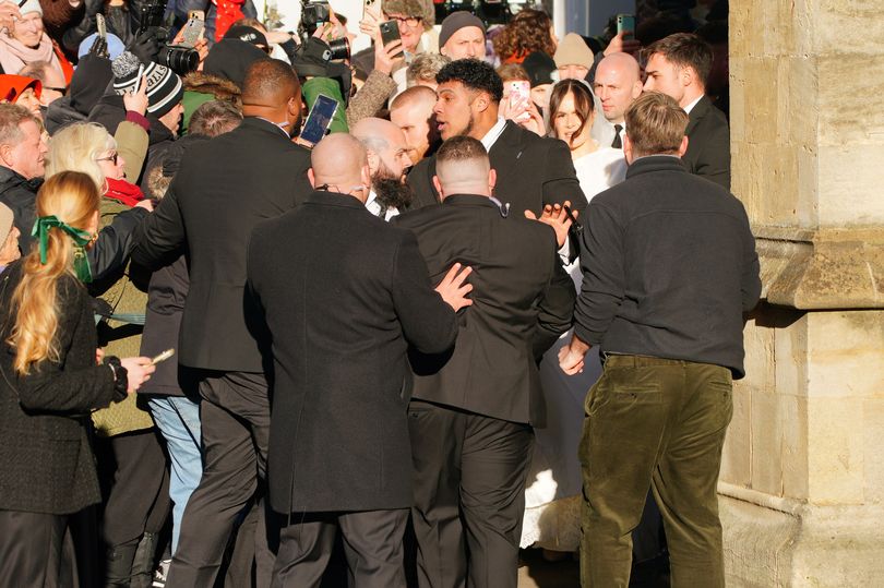 Gordon Ramsay and Holly caught in paparazzi scuffle at Bath wedding to ...