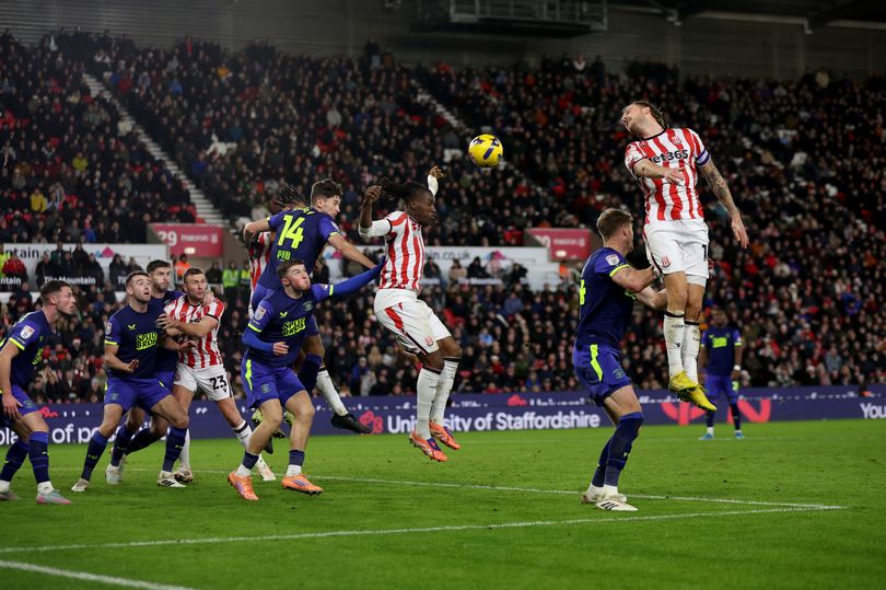 Stoke City set plays and Mark Robins' note for improvement