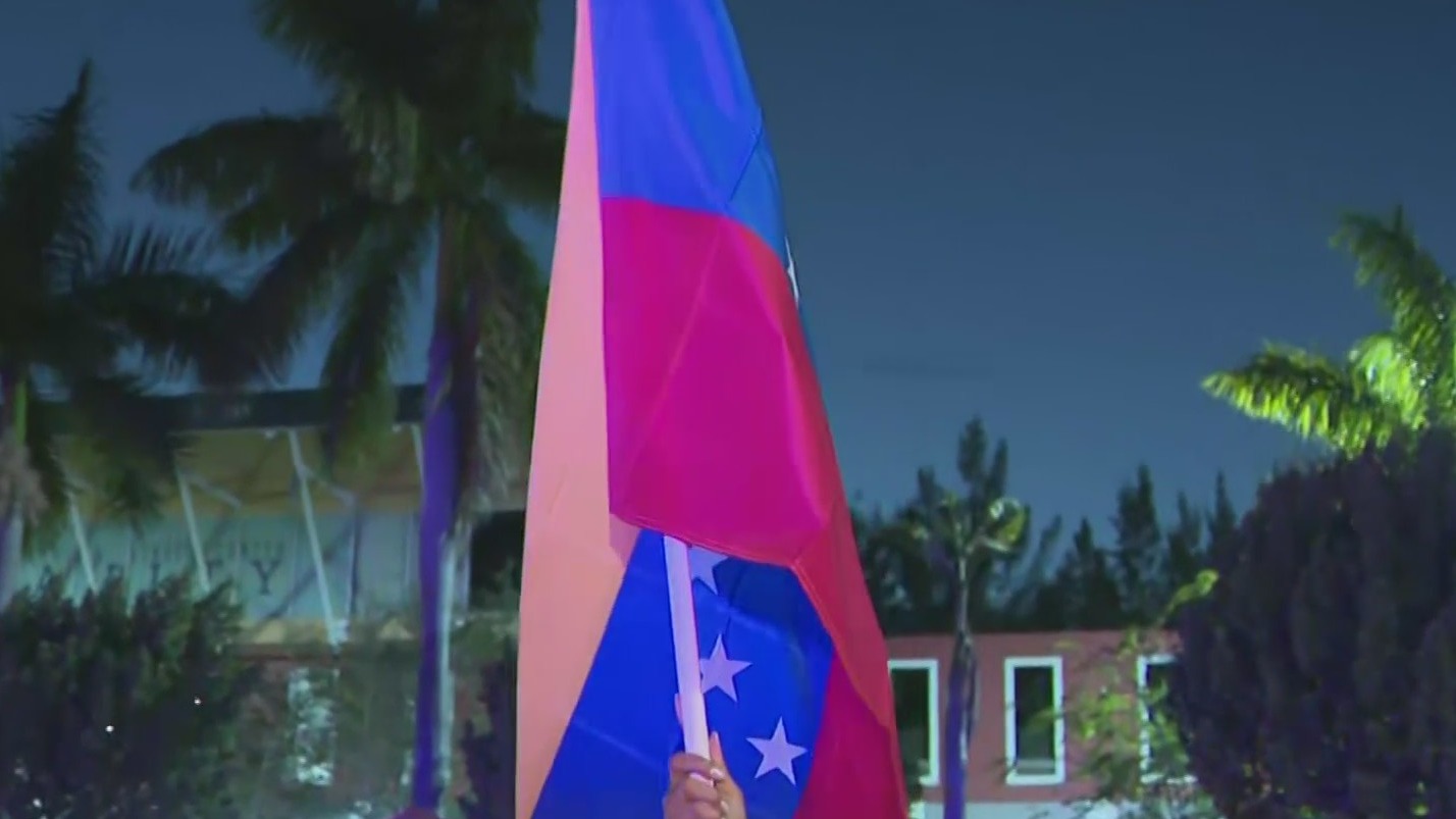 Venezuelans in South Florida celebrate Maduro's capture for 2nd day ...