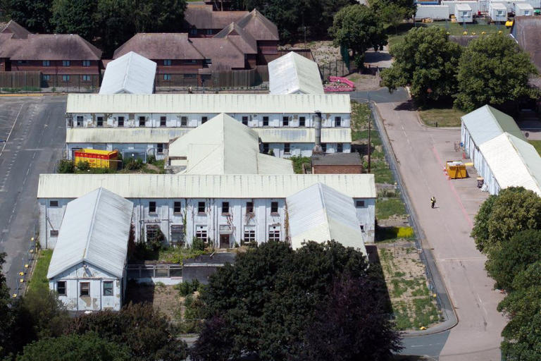 Border Force set to seize phones from small-boat migrants in bid to ...