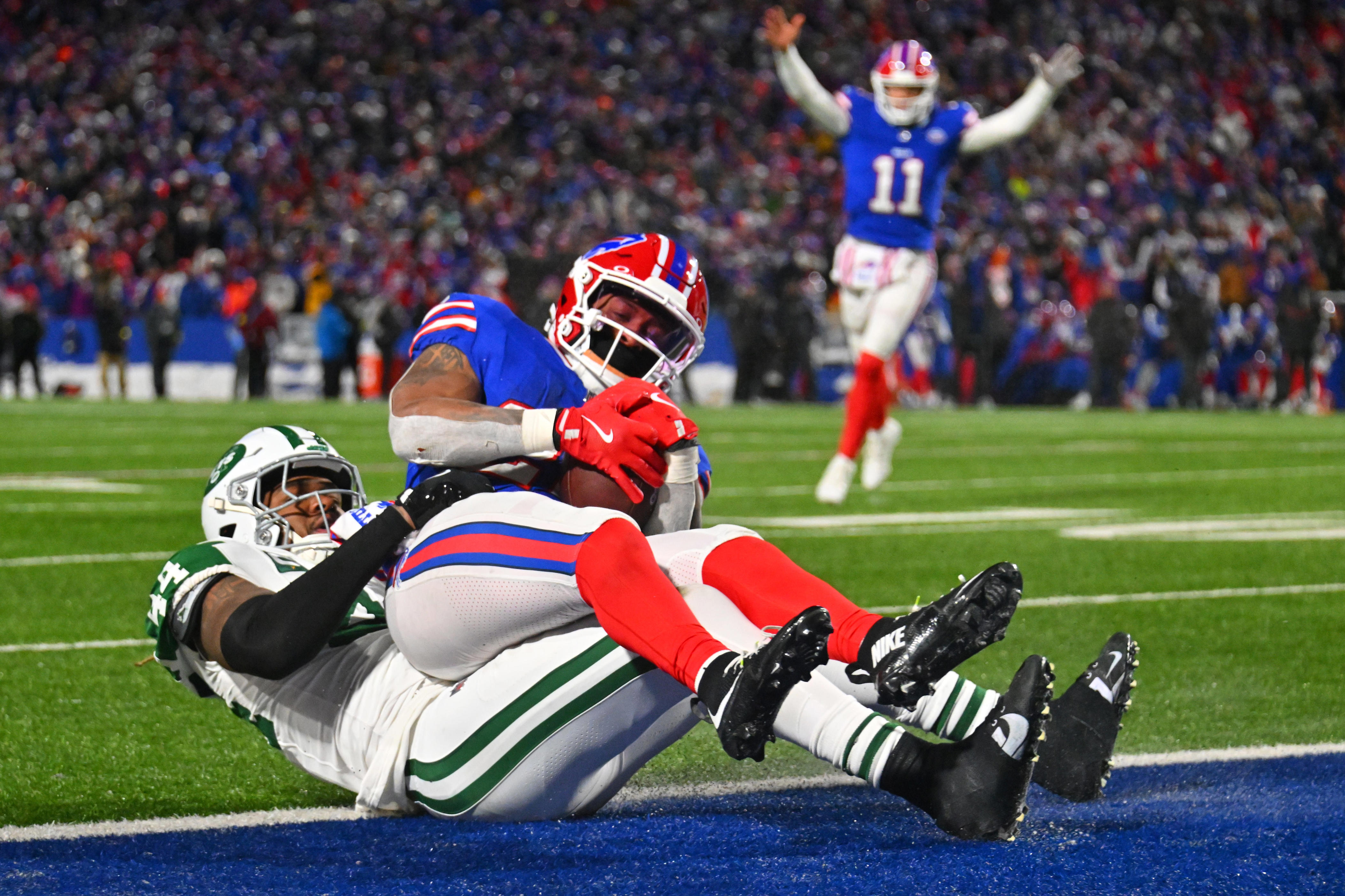 Bills turn out lights at Highmark Stadium with big win over Jets