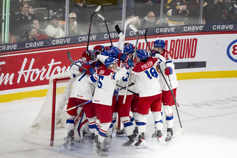 'It sucks': Canada falls to Czechia in medal round for third straight ...