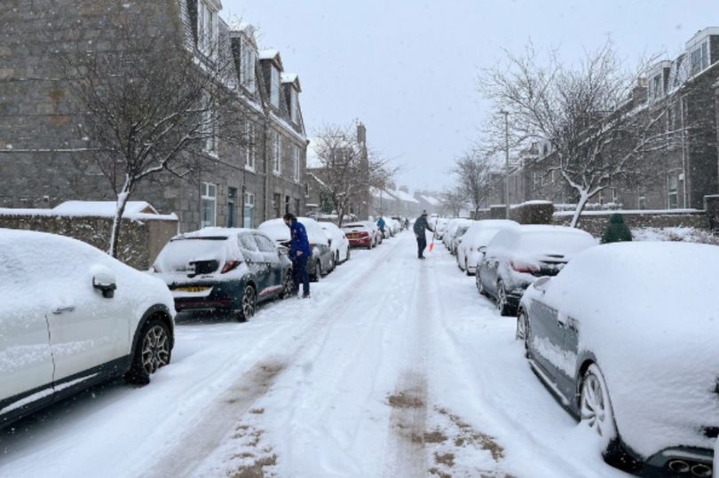 All the 129 parts of UK facing snow on Monday and Tuesday - according ...