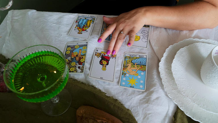 Weekly tarot predictions: Tarot card reading from Jan 5th, 2026 to Jan ...