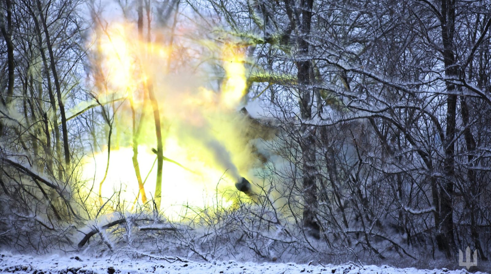 Russia loses 990 soldiers over past day