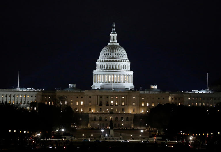 6 political stories to watch in 2026, from midterms to maps