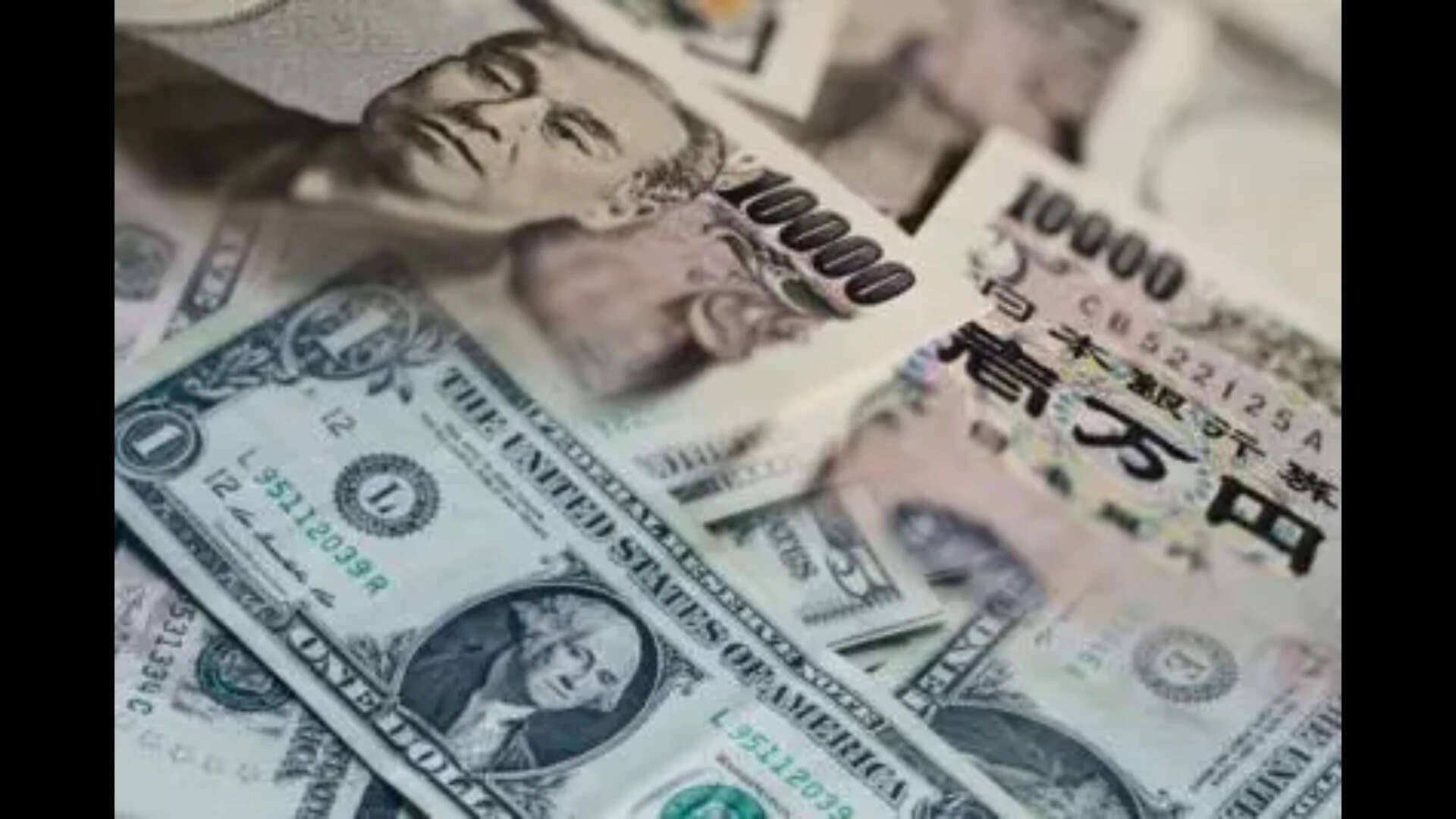 Japan's bond yields hit near 30-year highs on BOJ rate-hike bets