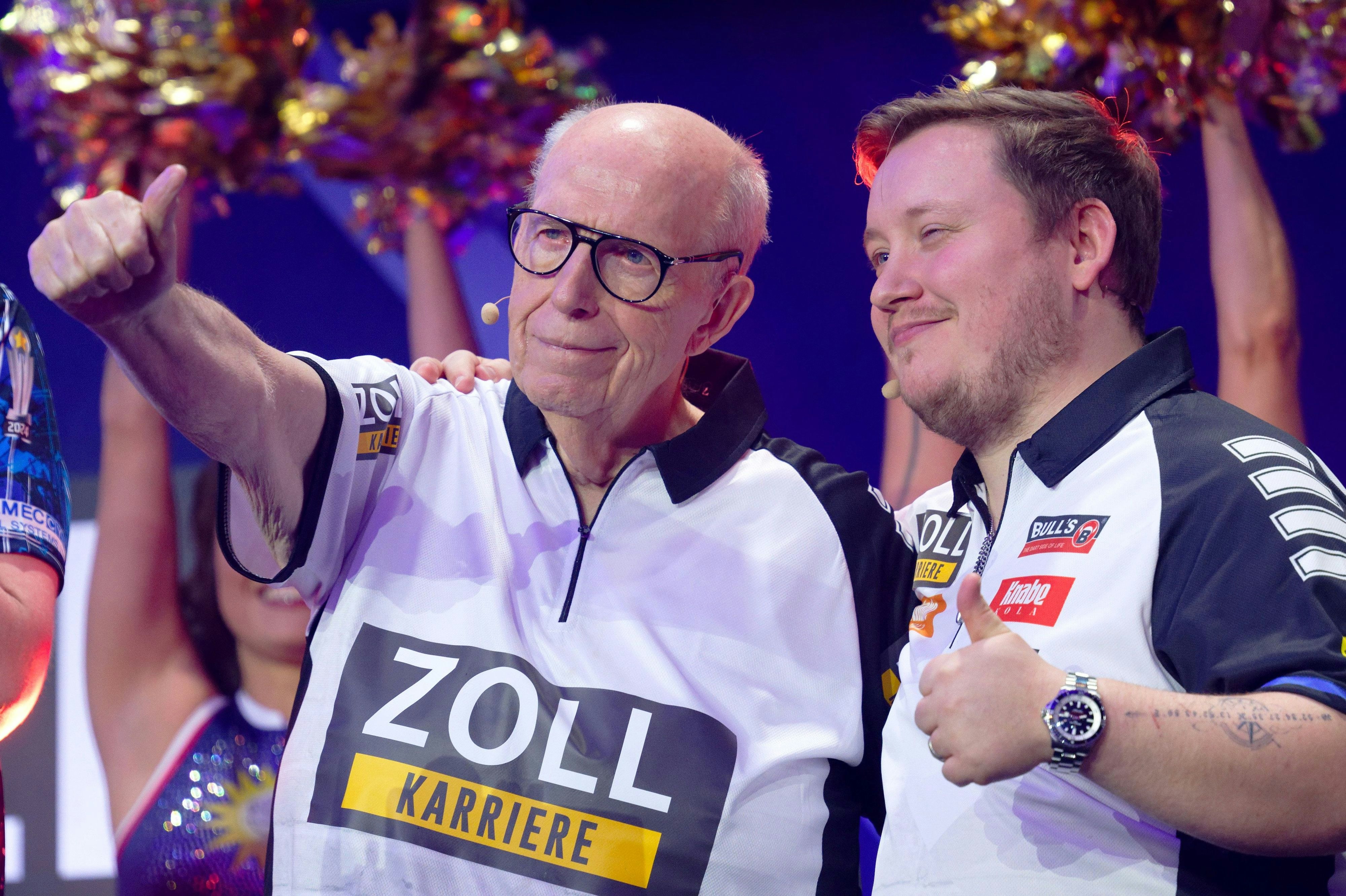 Promi-Darts-WM: Kelly jubelt, Hummels schimpft, Calli leidet