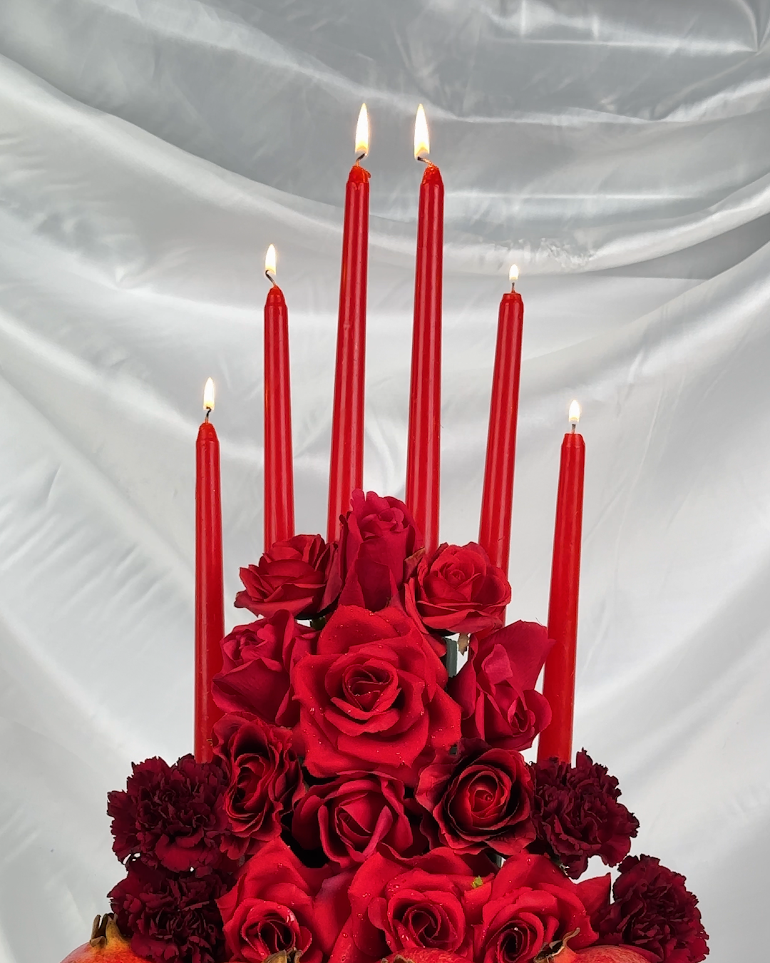 Create a stunning red floral candle centerpiece🕯️🌹