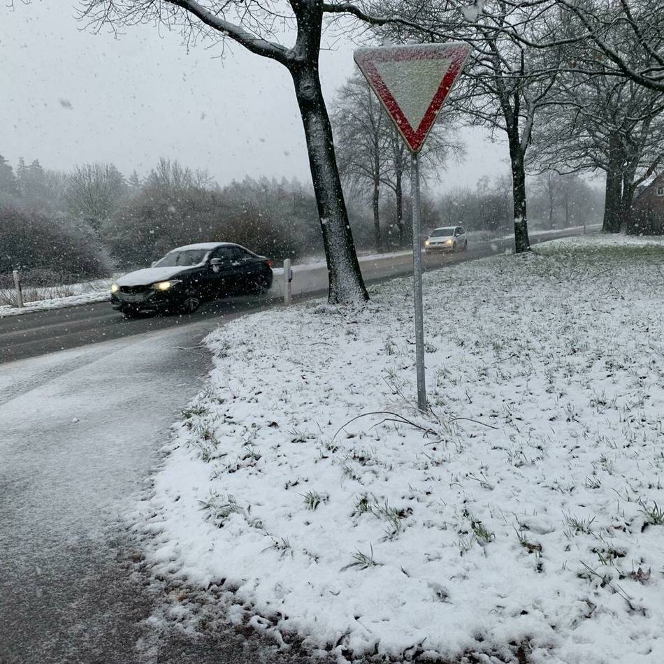 65 Unfälle nach Wintereinbruch im Kreis Kleve