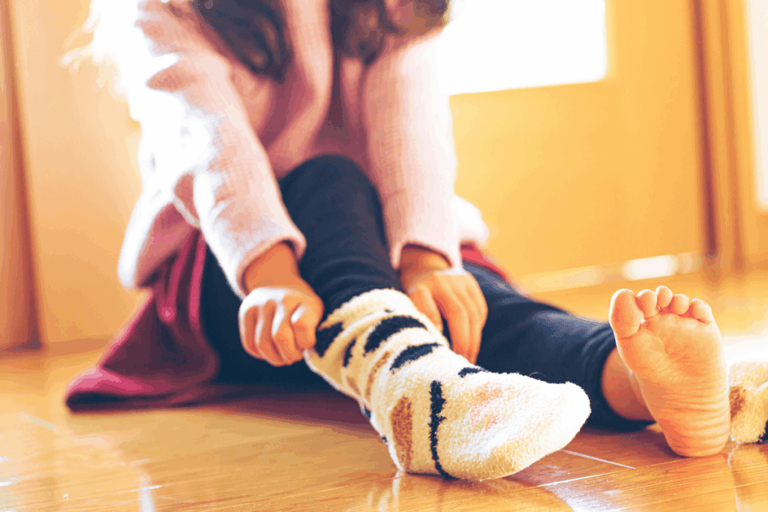 Say goodbye to cold feet: Expert tips to keep your winter feet warm and ...