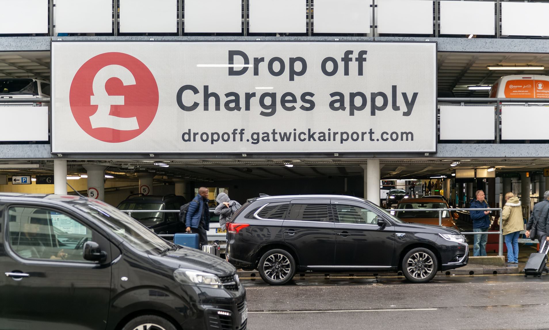 Gatwick Airport becomes the UK's most expensive for drop-off fees as it ...