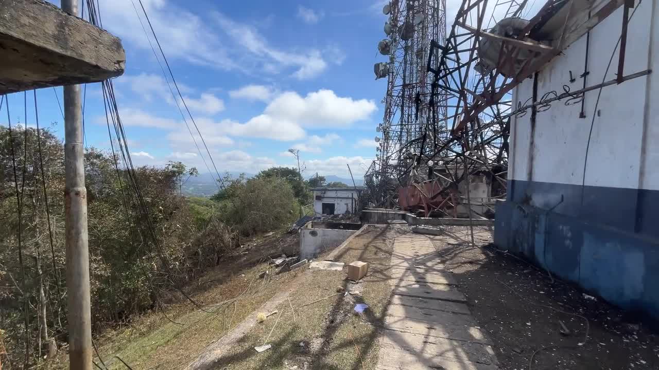 Venezuela's Fuerte Tiuna left in ruins following US strikes and capture ...