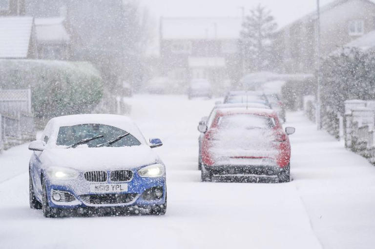 UK hit with new 11-hour snow and ice warnings from Met Office as nation ...