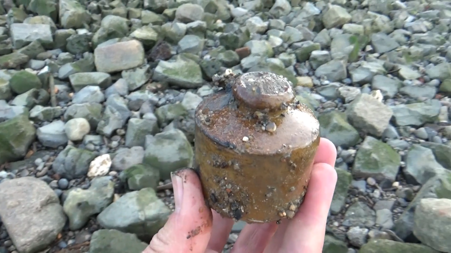 I found a strange and intriguing figurine