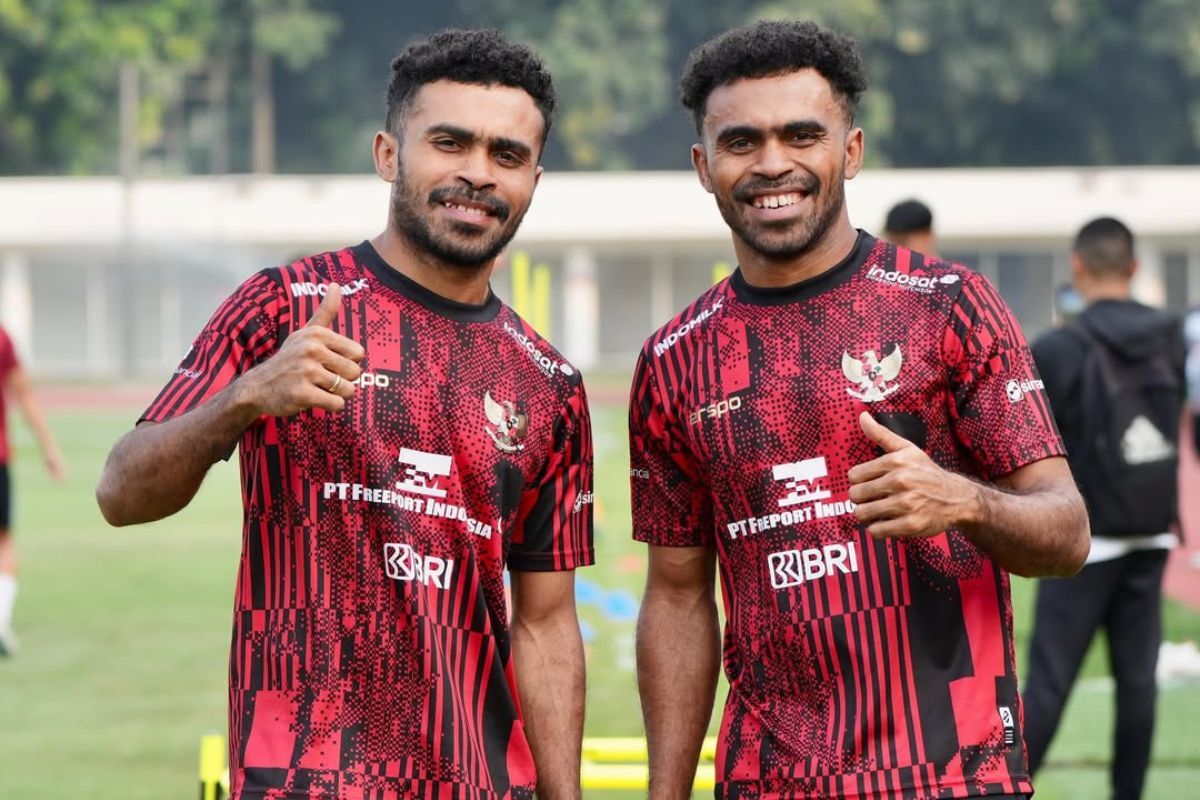 Hadapi Malut United! Pelatih Persebaya Surabaya Bernardo Tavares puji ...