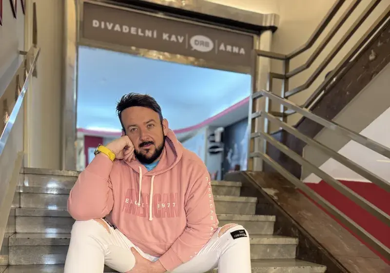 Herec Lukáš Malínek vážil 226 kilo. Po smrti babičky a rozchodu s ...