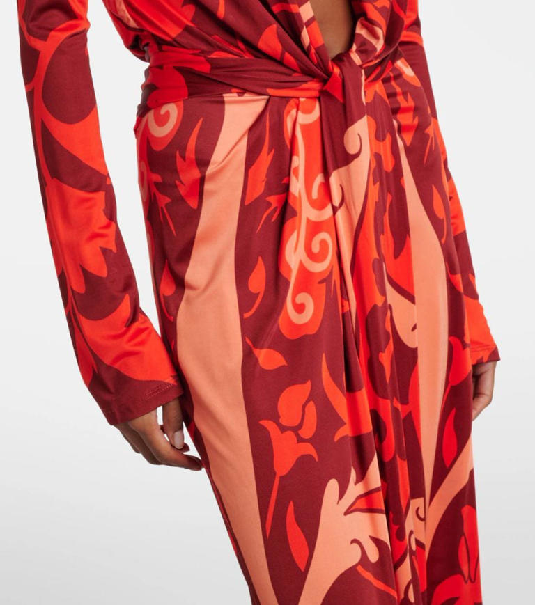 Ana Boyer sorprende con un vestido festivalero de inspiración tropical ...