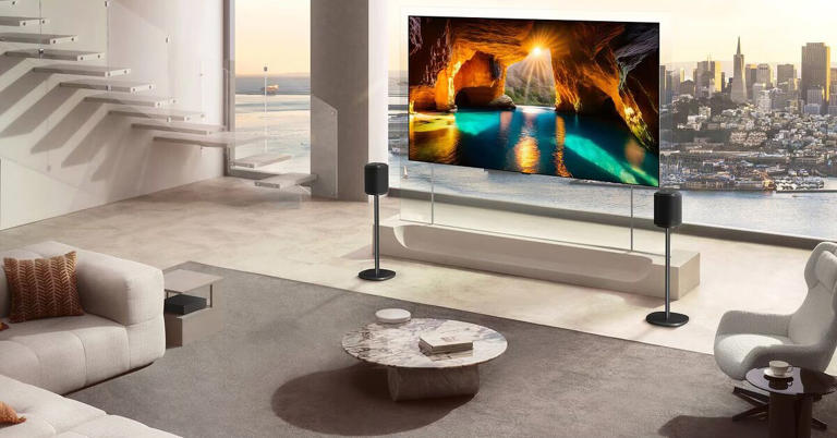 LG brings back its ultra-thin wallpaper TV