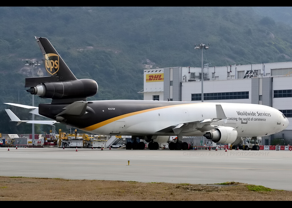 MD-11 engine-mount fatigue puts aging cargo fleets under a microscope