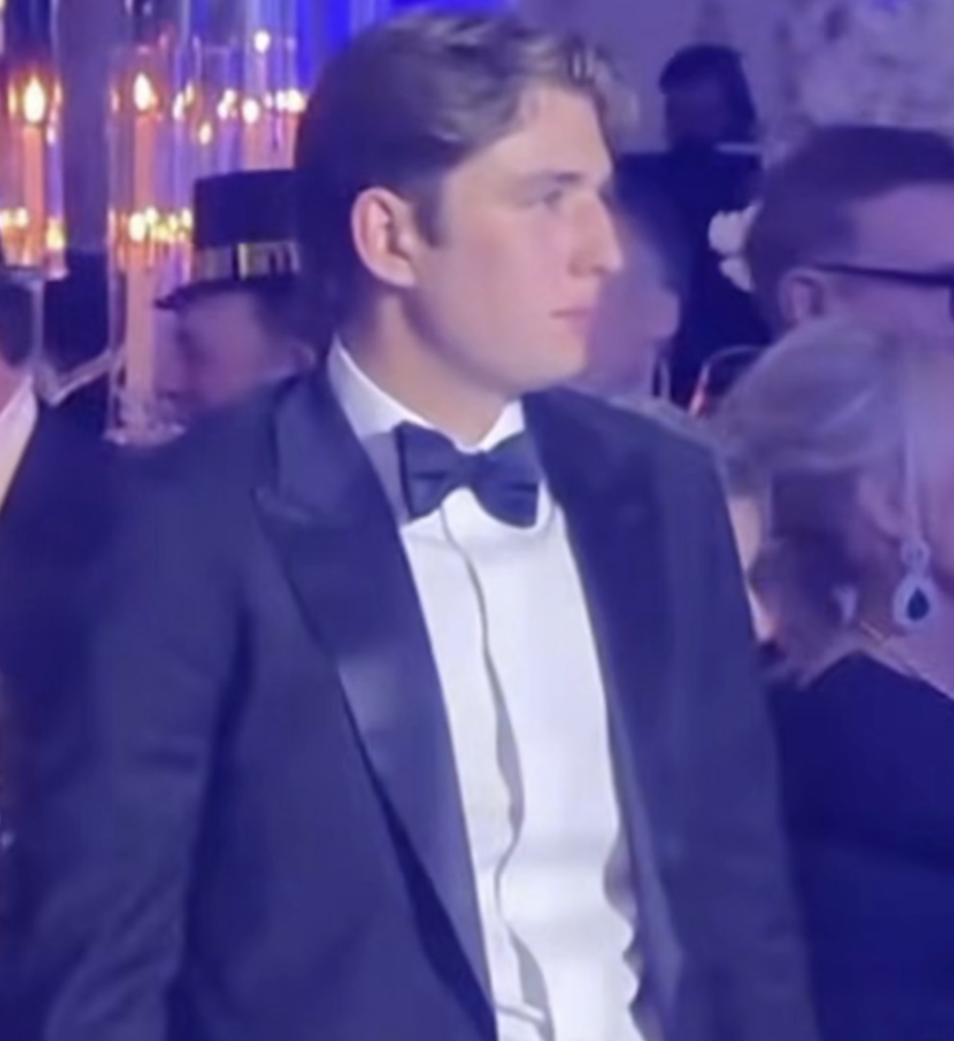 Barron Trump’s awkward moment during New Year’s celebration reignites ...