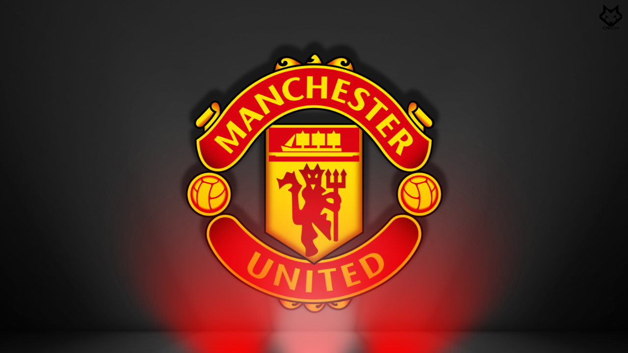 Manchester United make striker decision