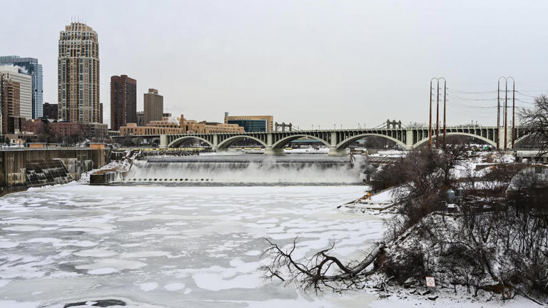 Freezing rain overnight could lead to icy roads in Minnesota