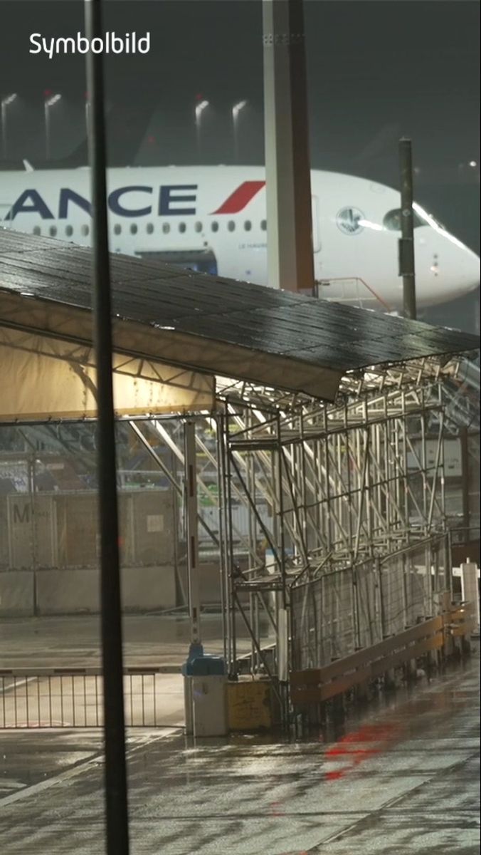 Schmorgeruch in der Kabine: Flugzeug landet ungeplant in München