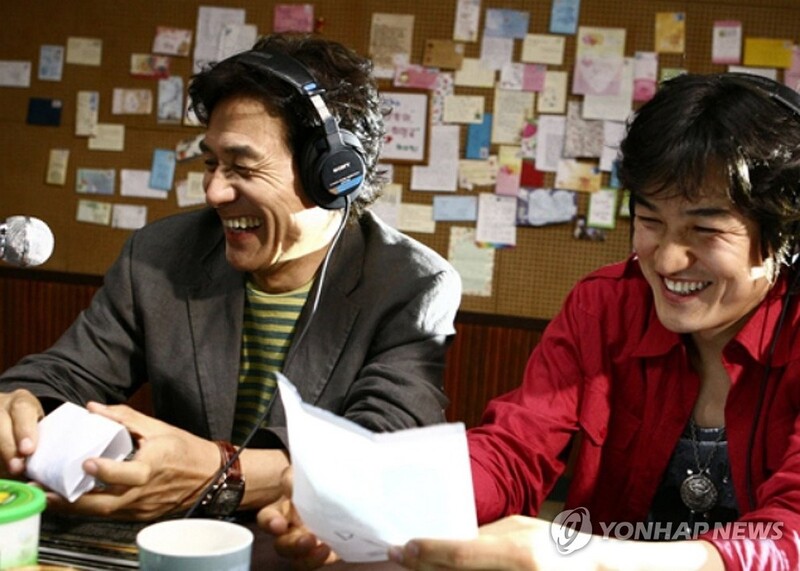 'Nation's actor' Ahn Sung-ki embodies decades of Korean cinema