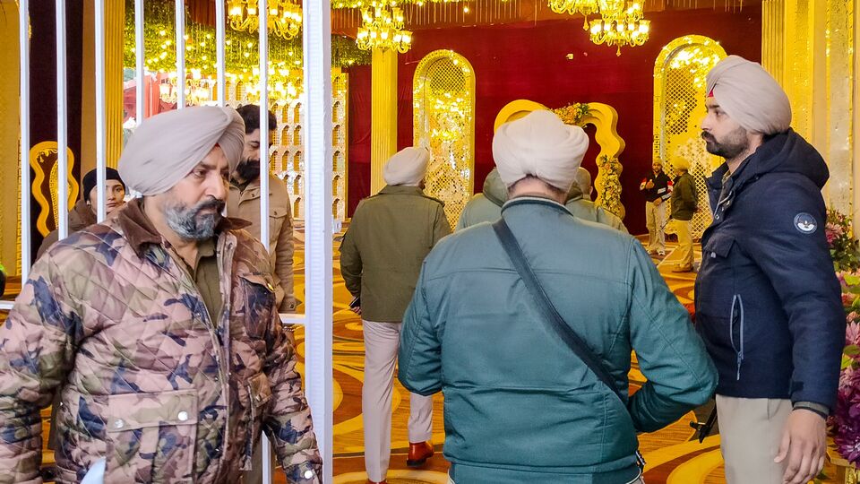 AAP sarpanch murder: Chilling video shows how accused walked unmasked ...