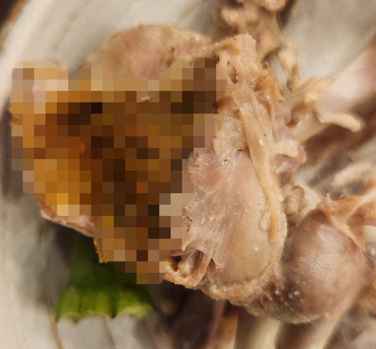Chicken feces found in Songdo samgyetang restaurant's soup