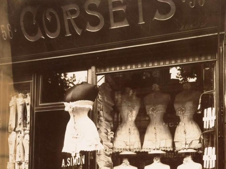 Cuando la moda podía ser mortal: siete tendencias absurdamente ...