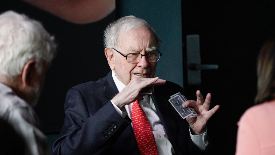 Warren Buffett shared his morning breakfast routine, and it is not the ...
