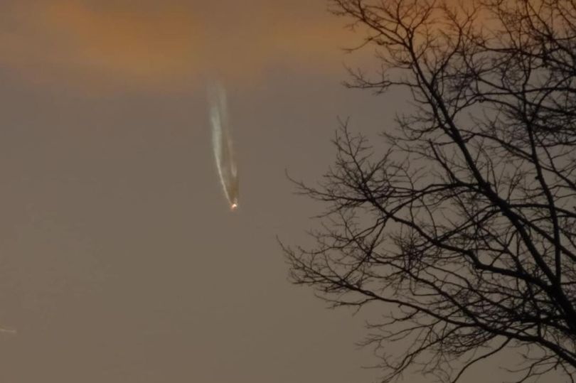Fireball meteor captured streaking through Welsh sky