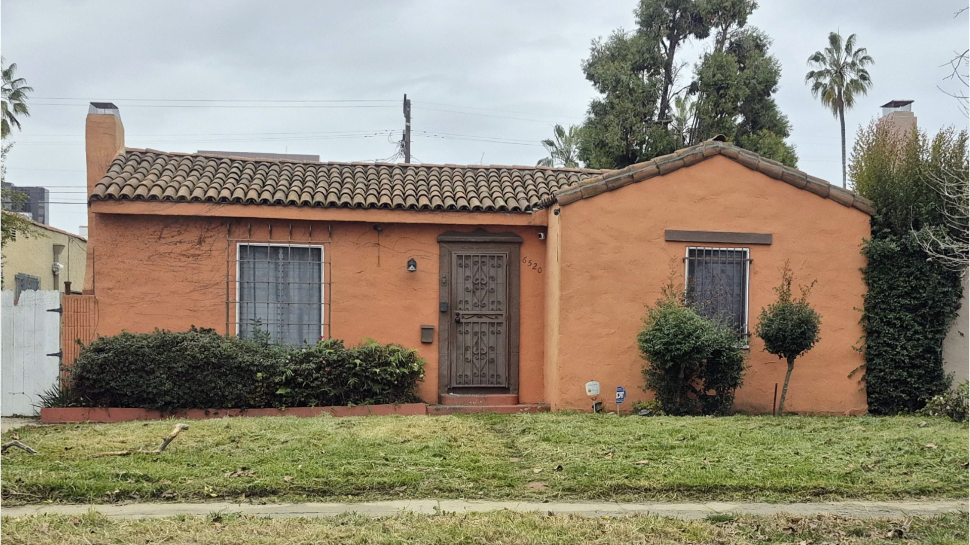 Mickey Rourke starts GoFundMe to avoid eviction from LA home