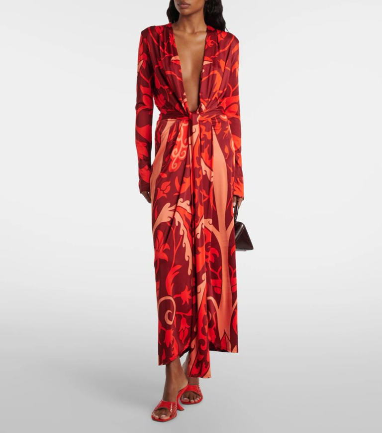 Ana Boyer sorprende con un vestido festivalero de inspiración tropical ...