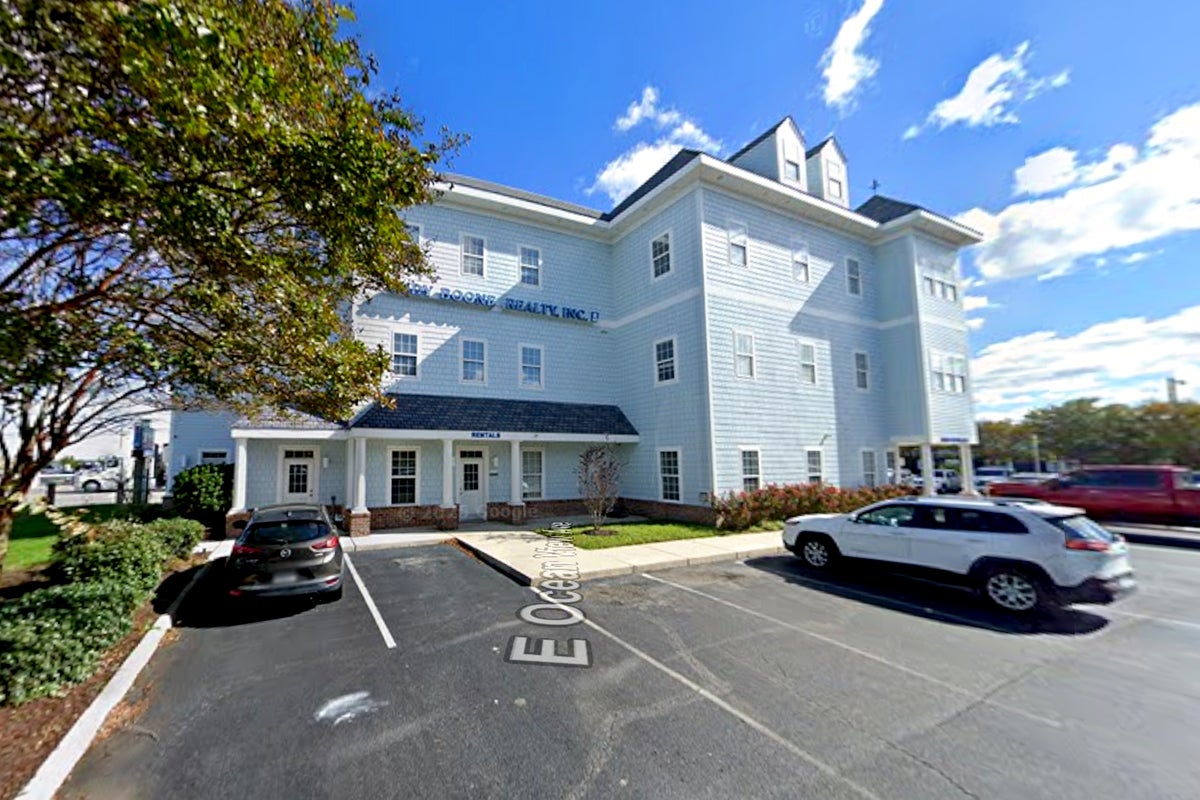 Well-known realtor shot in home in 'not random' attack, officials say