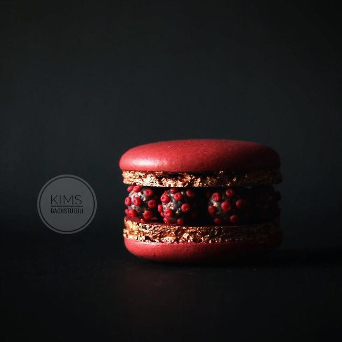 This baker has mastered the art of decorative macarons and here are 26 ...