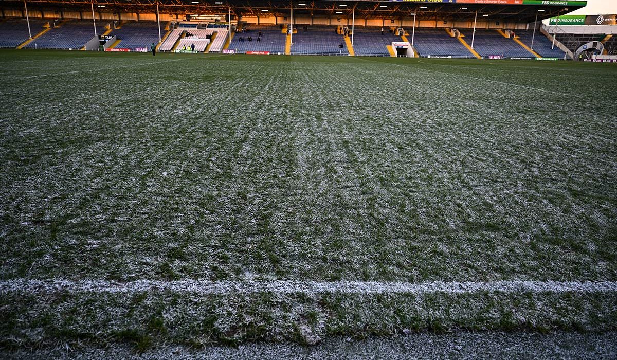 Social media users slam double standard as camogie players endure icy ...
