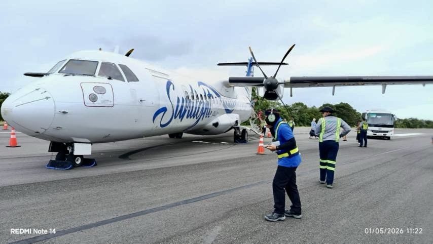 Sunlight Air plane's tire deflates in Siquijor — CAAP