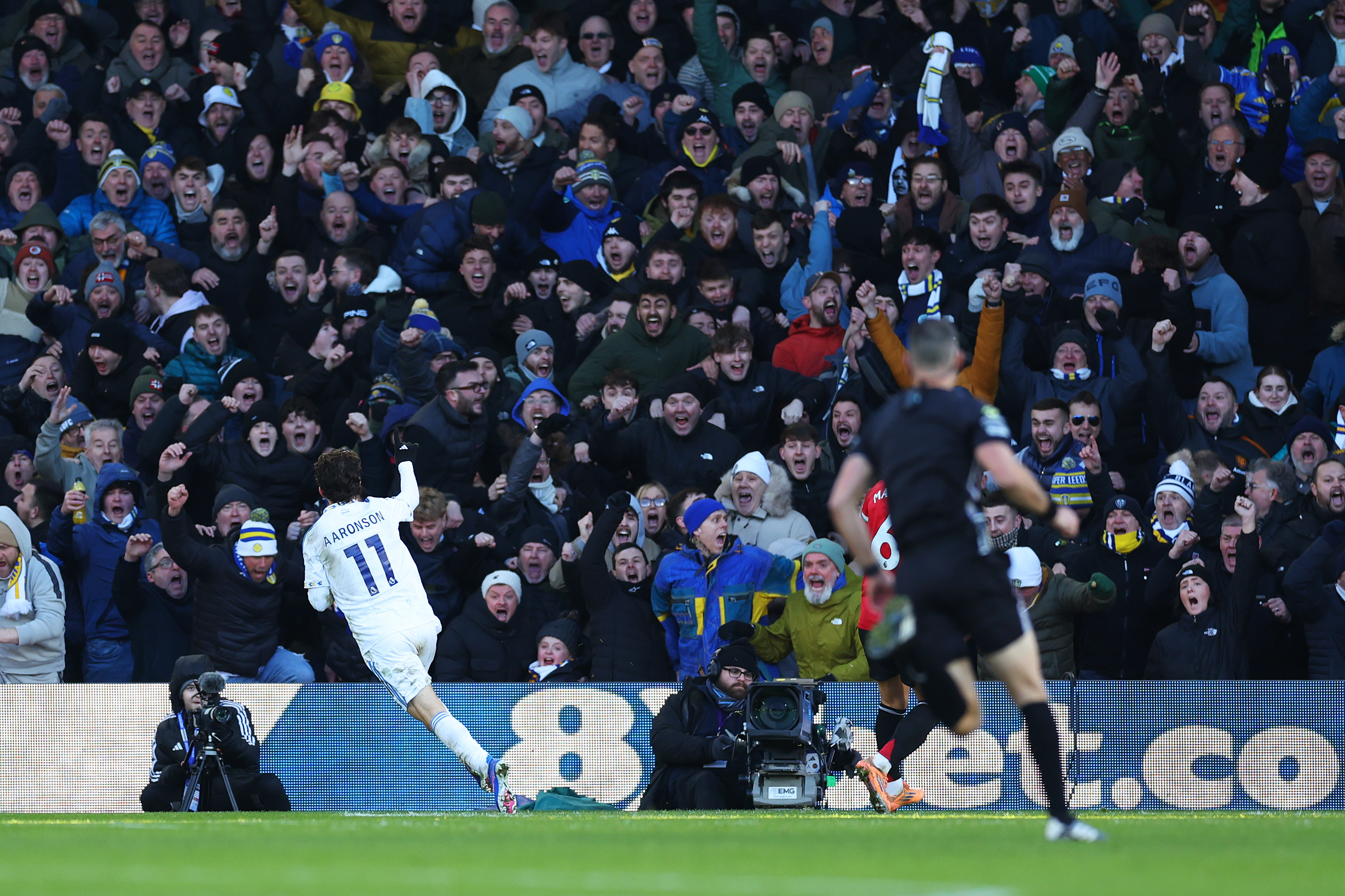 Did nothing - Leeds United fans in Manchester United match agreement ...