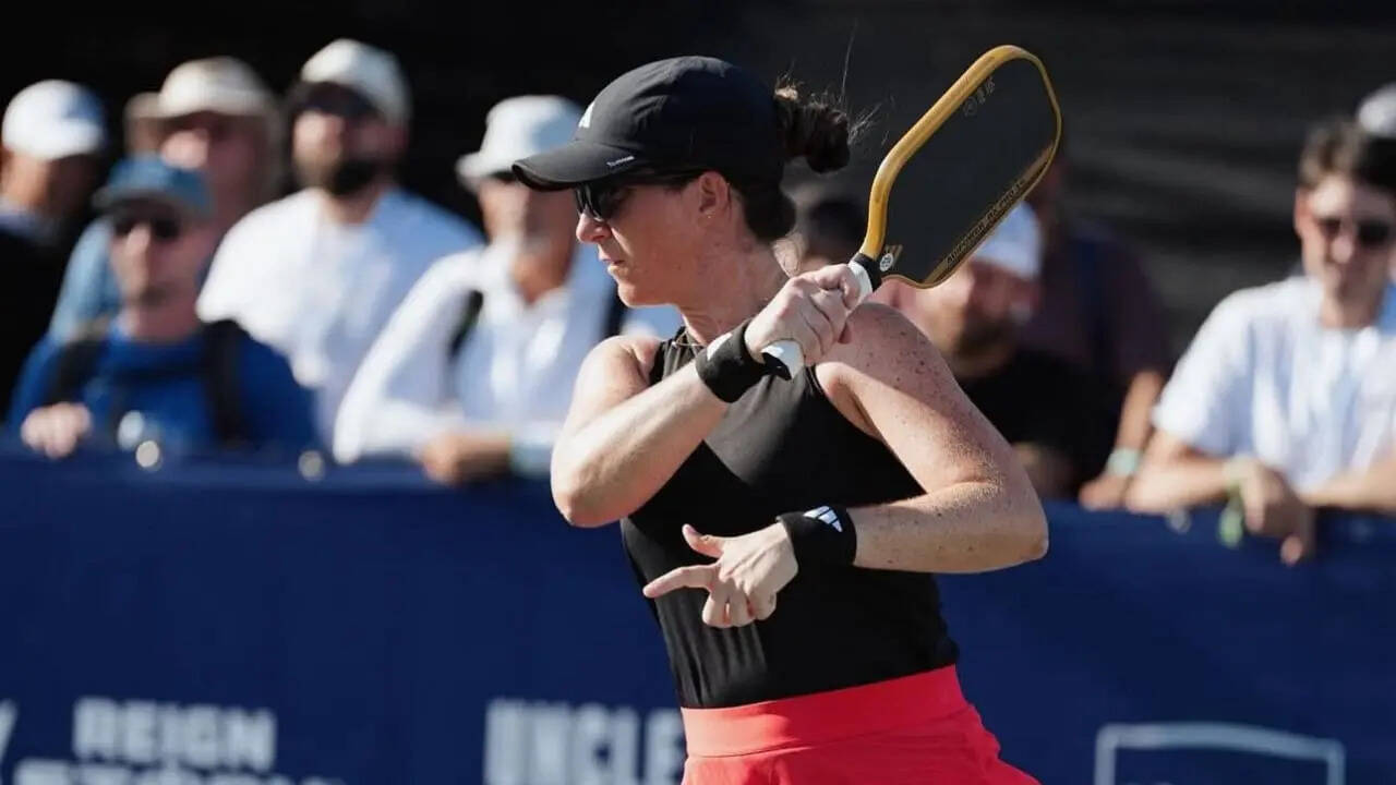Explained: How to hit a deadly backhand flick - Mari Humberg breaks ...