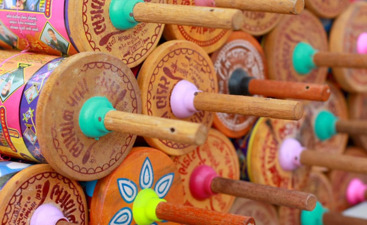 Ujjain priest survives near-fatal cut by Chinese manja: All about kite ...