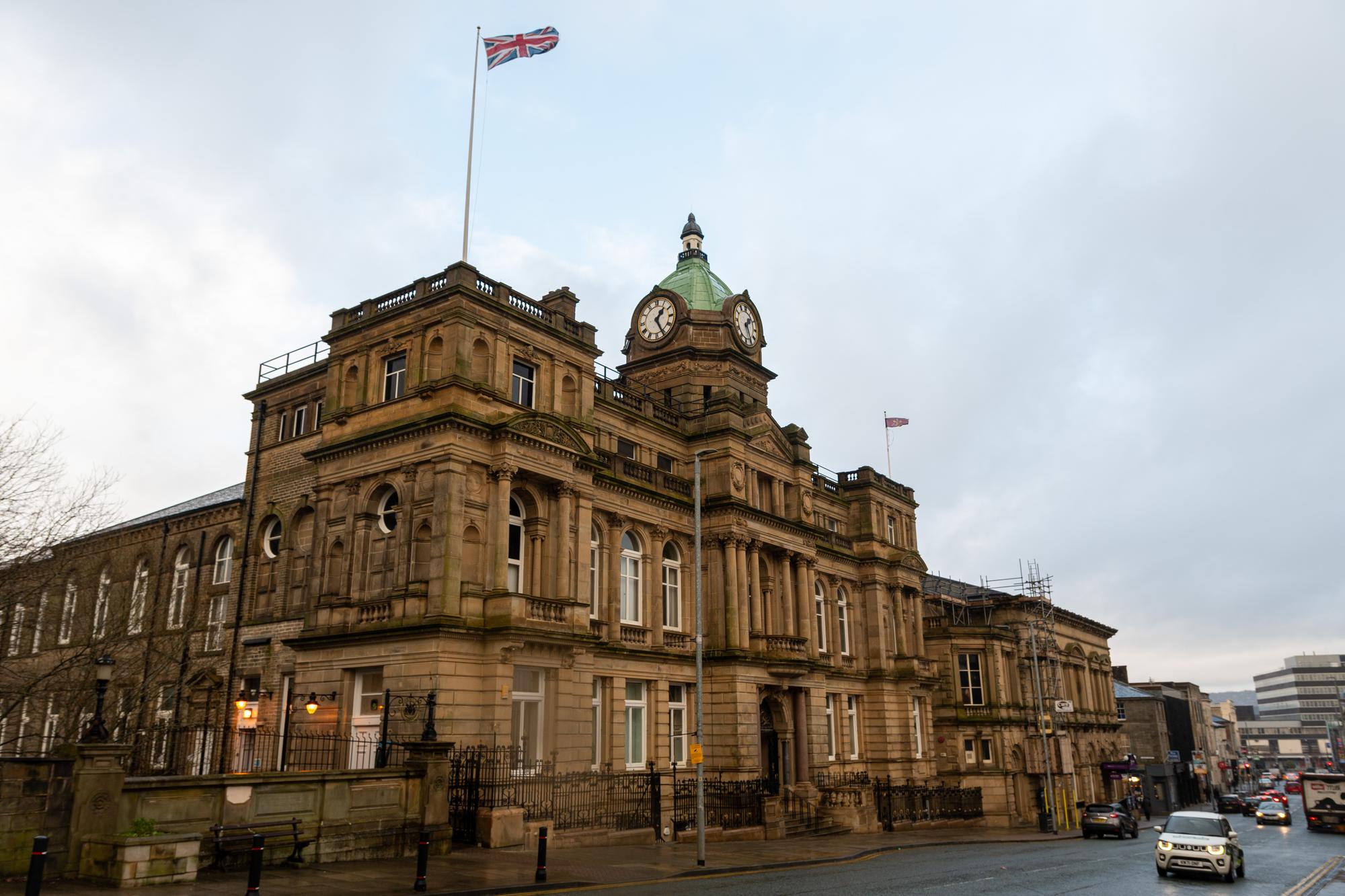 Burnley Council to discuss ministerial letter on local government ...